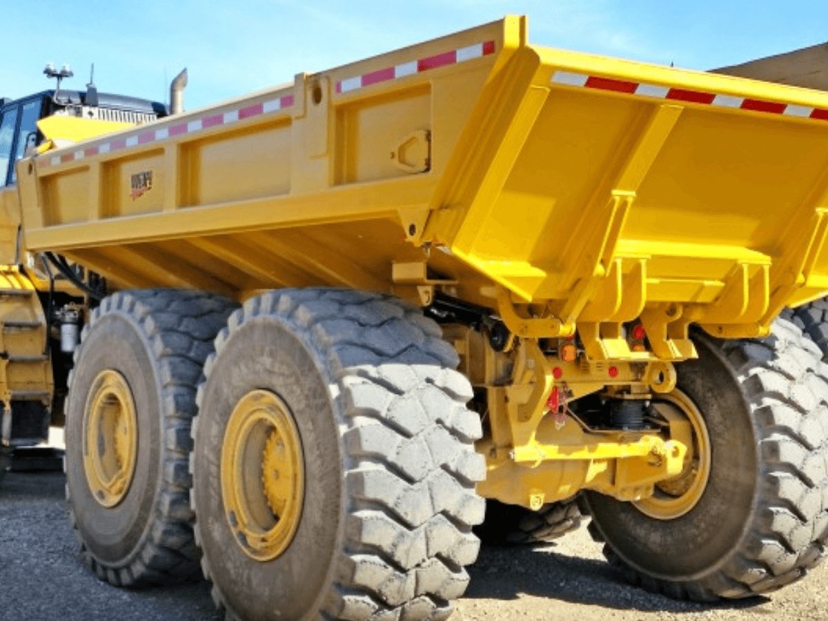 Articulated Dump Truck | Pilotruck