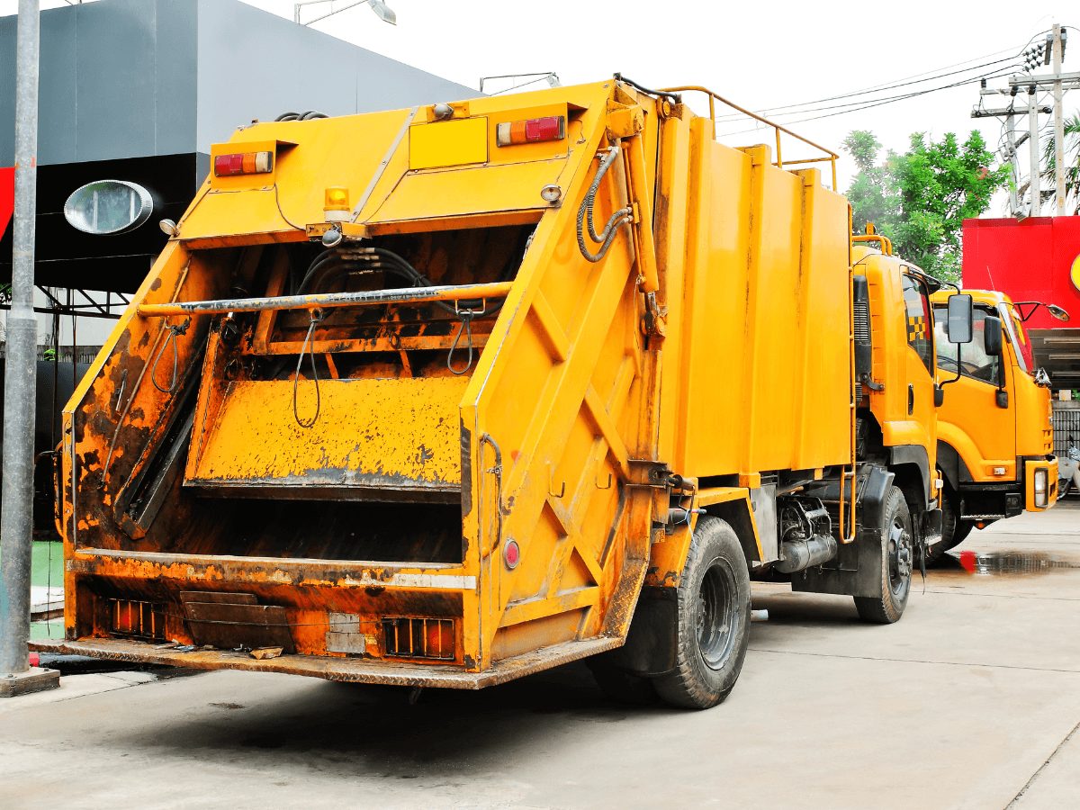 Chinese Garbage Truck | Pilotruck