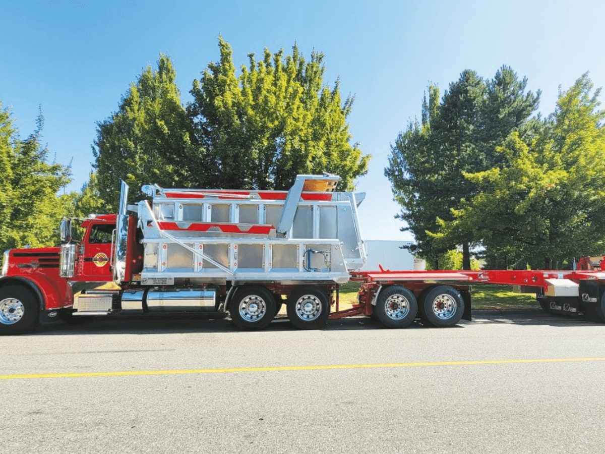Flatbed Dump Truck | Pilotruck