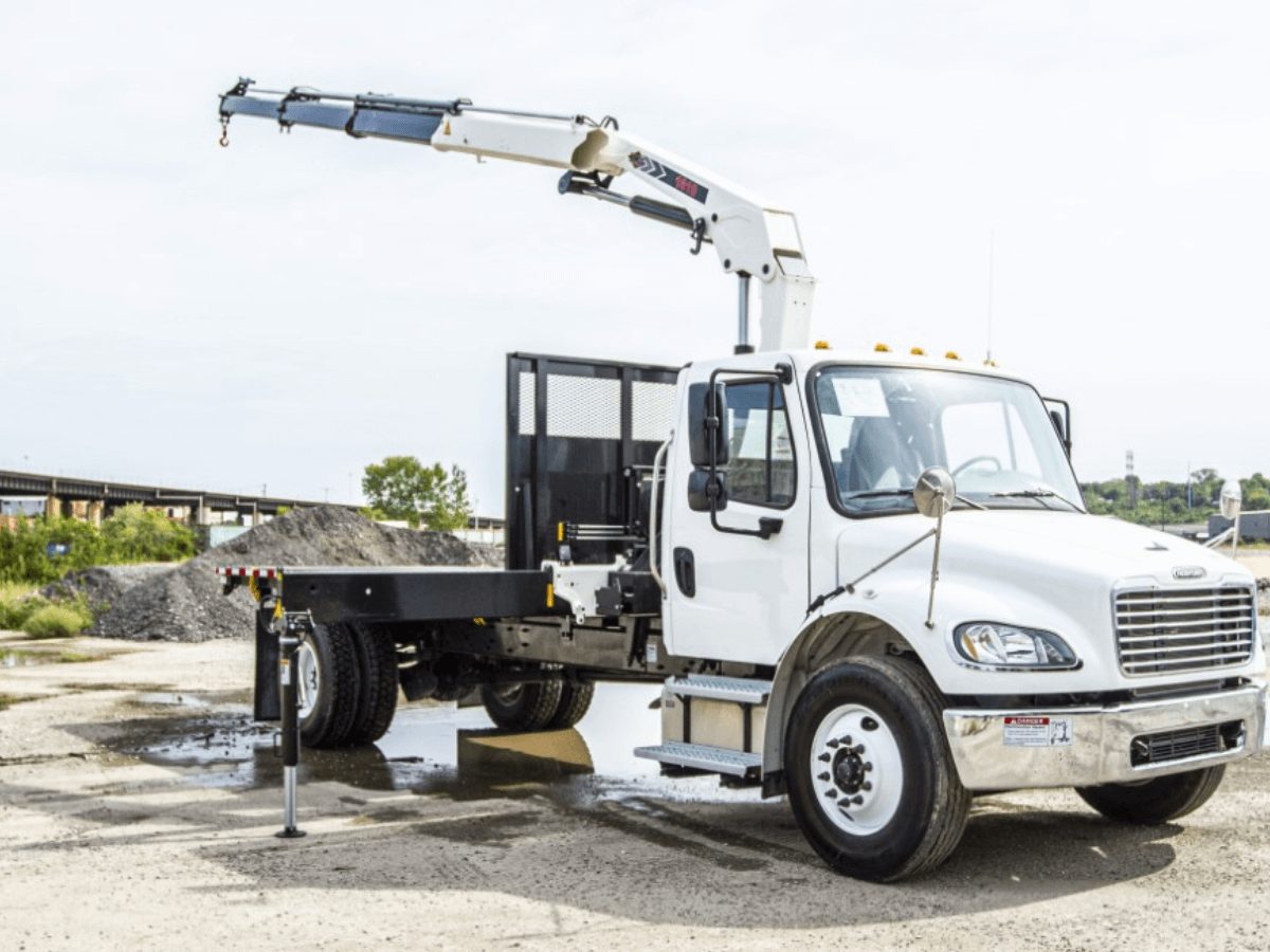 Flatbed Dump Truck | Pilotruck